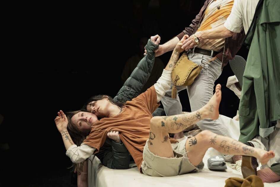 Weathering — Internationaal Theater Amsterdam